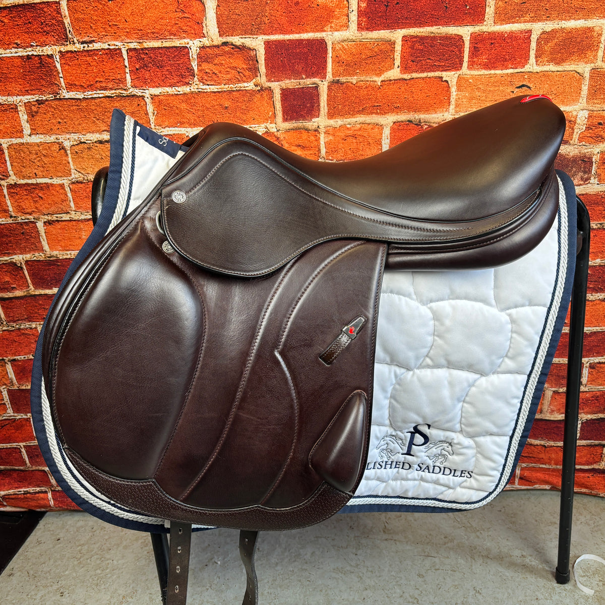 Equipe Synergy Special Monoflap Jumping Saddle 2022 — Polished Saddles