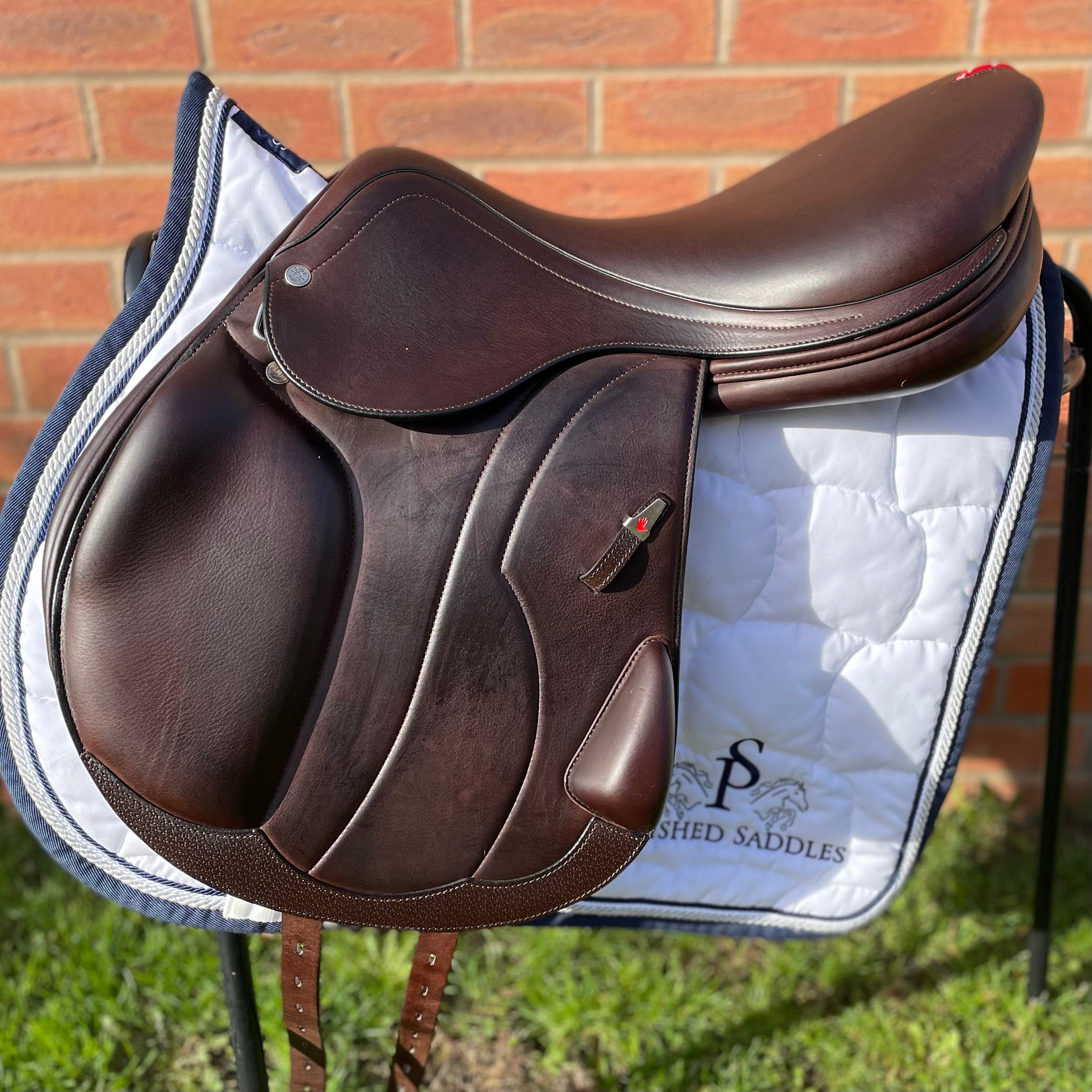 Equipe Synergy Special Monoflap Jumping Saddle 2021 – Polished Saddles